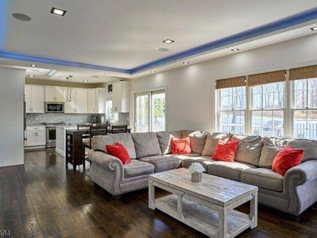 house with 4 bedroom, West Orange NJ DS102726466