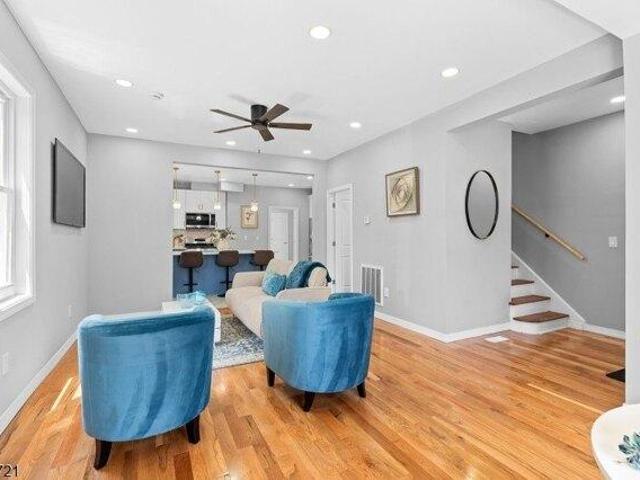 house with 4 bedroom, West Orange NJ DS103071243