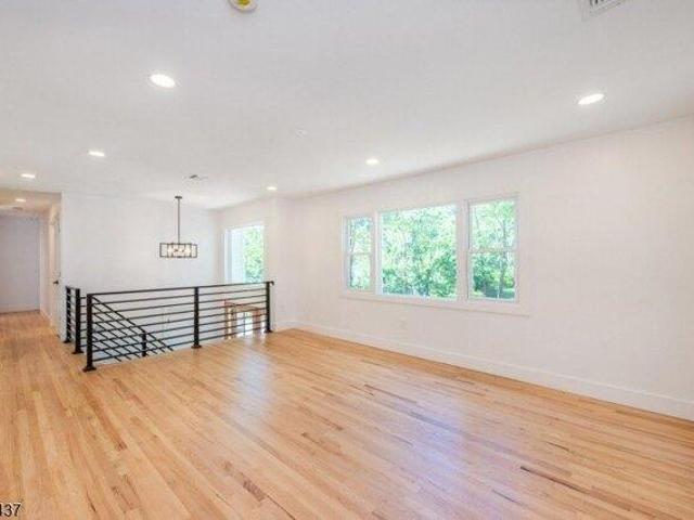 house with 4 bedroom, West Orange NJ DS104188731