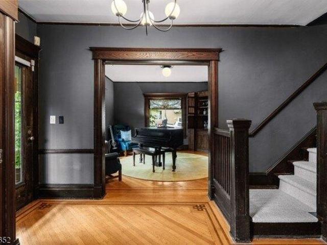 house with 4 bedroom, West Orange NJ DS104189261