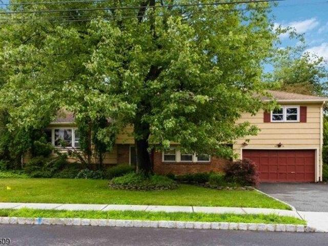 house with 4 bedroom, West Orange NJ DS104407852