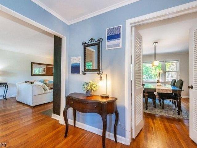 house with 4 bedroom, West Orange NJ ES104332984