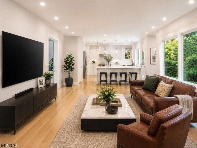 house with 4 bedroom, West Orange NJ ES104406166