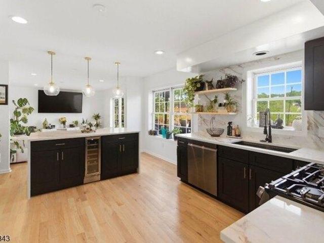 house with 4 bedroom, West Orange NJ ES104408866