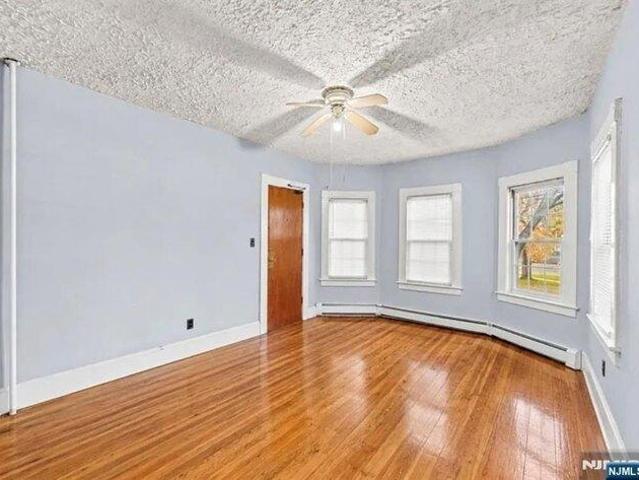 house with 4 bedroom, West Orange NJ ES104512061