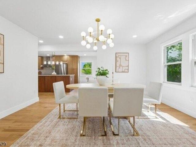 house with 4 bedroom, West Orange NJ ES105159429