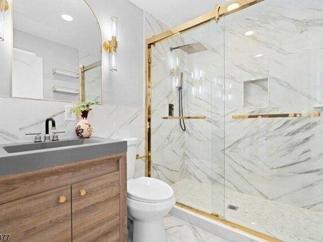 house with 4 bedroom, West Orange NJ ES105160422