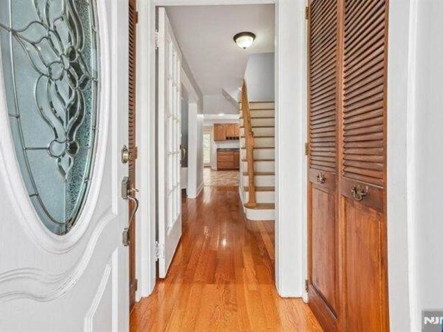 house with 4 bedroom, West Orange NJ ES105190441