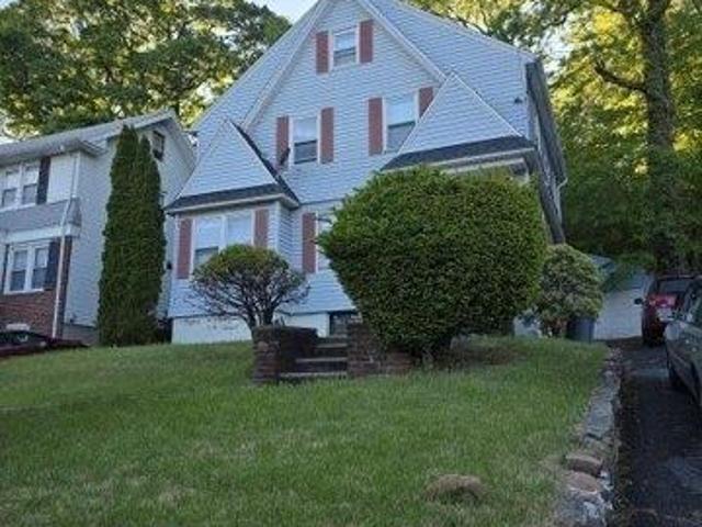 house with 4 bedroom, West Orange NJ ES105205554