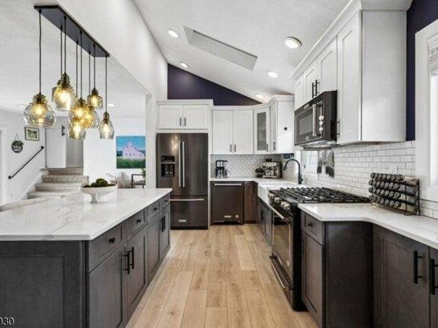 house with 4 bedroom, West Orange NJ ES105207927