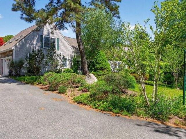 house with 4 bedroom, West Barnstable MA DLS102960269