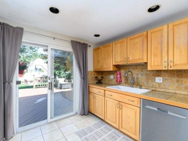 house with 4 bedroom, West Boylston MA ES104478545