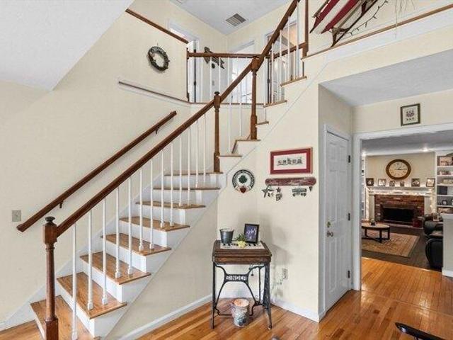 house with 4 bedroom, West Boylston MA ES104832016