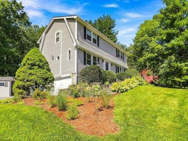 house with 4 bedroom, West Boylston MA ES105040652