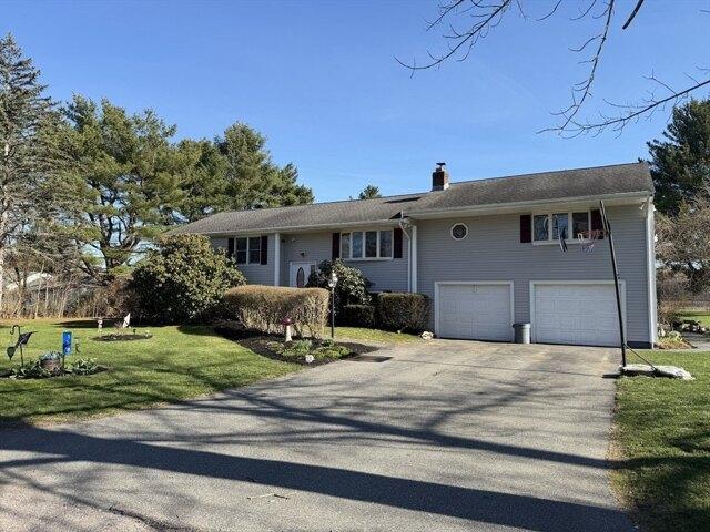 house with 4 bedroom, West Bridgewater MA DS102477407
