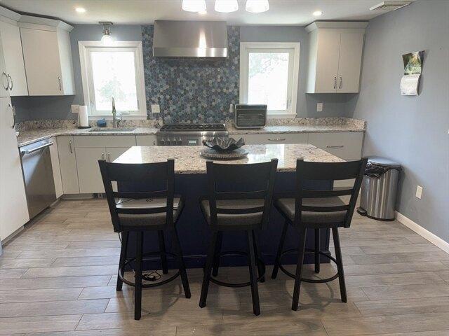 house with 4 bedroom, West Bridgewater MA ES104151426