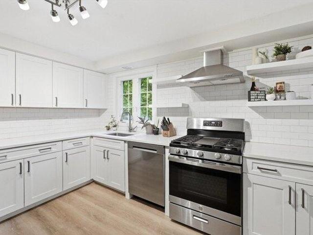 house with 4 bedroom, West Brookfield MA DS103189959