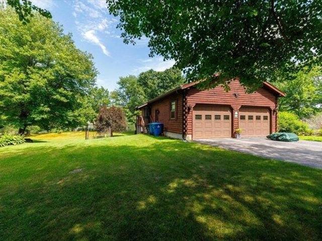 house with 4 bedroom, West Brookfield MA ES105041508