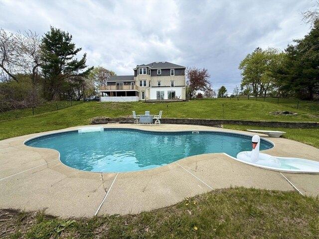 house with 4 bedroom, West Brookfield MA ES105092347