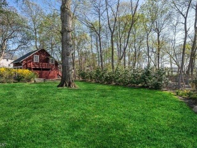 house with 4 bedroom, West Caldwell NJ ES105125141