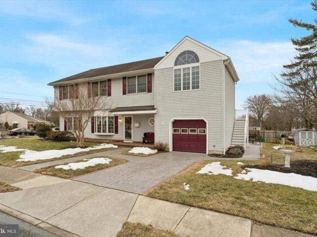 house with 4 bedroom, West Deptford NJ DLS101659088