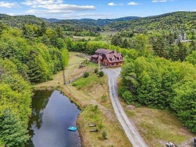 house with 4 bedroom, West Fairlee VT ES103434508