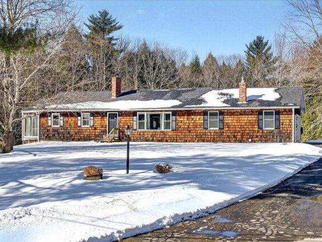 house with 4 bedroom, West Gardiner ME DLS101137160