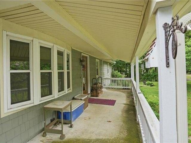 house with 4 bedroom, West Greenwich RI DS103125891