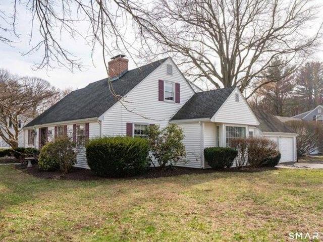 house with 4 bedroom, West Hartford CT DLS101896606