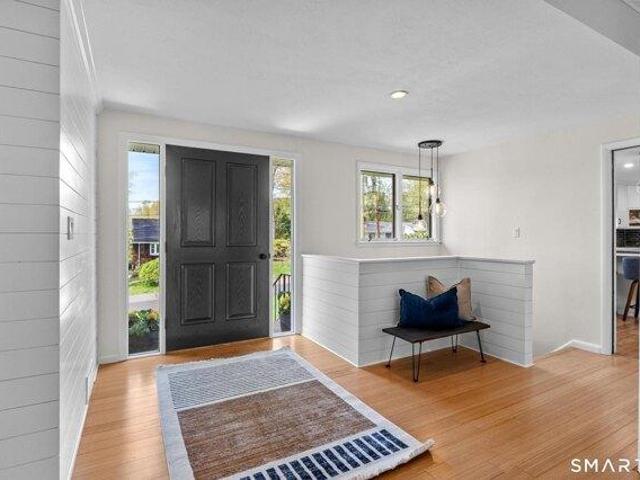 house with 4 bedroom, West Hartford CT DLS102213699
