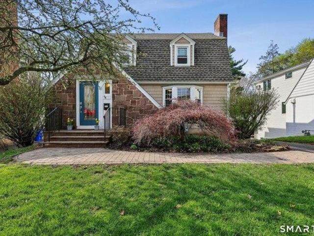 house with 4 bedroom, West Hartford CT DLS102217369