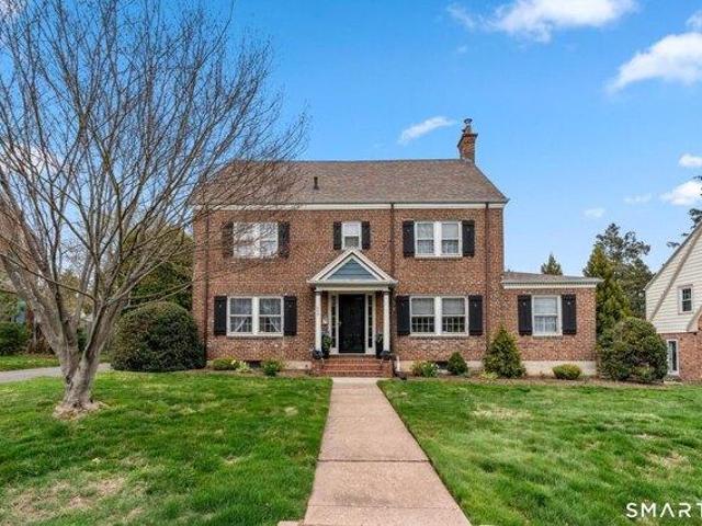 house with 4 bedroom, West Hartford CT DLS102346896