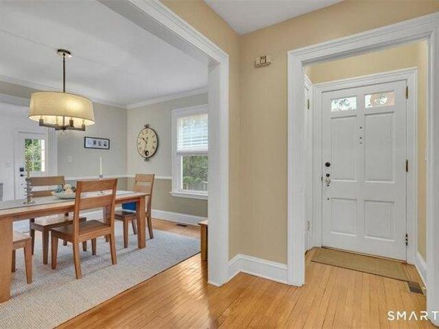 house with 4 bedroom, West Hartford CT DLS102799819