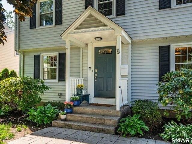 house with 4 bedroom, West Hartford CT DLS102800031
