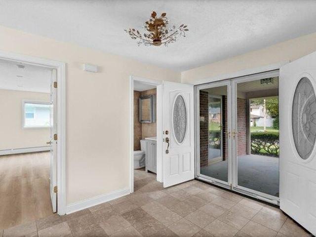 house with 4 bedroom, West Hartford CT DS102312720