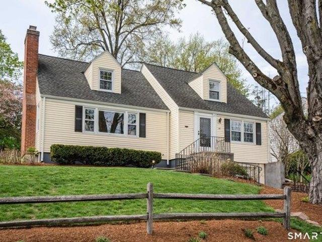 house with 4 bedroom, West Hartford CT DS102446756