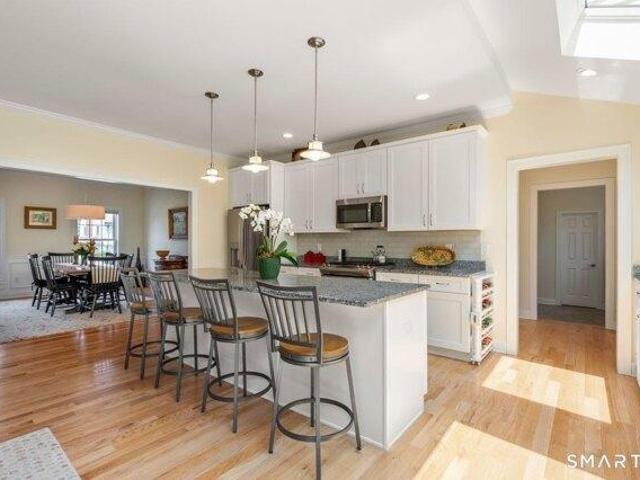 house with 4 bedroom, West Hartford CT ES104077466