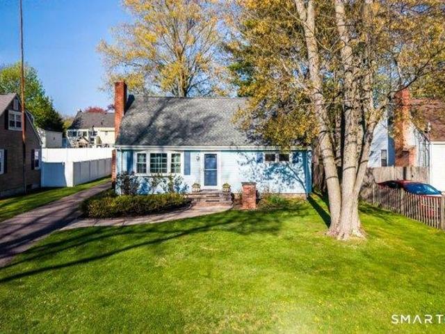 house with 4 bedroom, West Hartford CT ES104329250