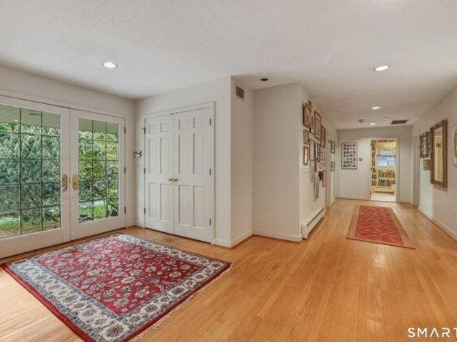 house with 4 bedroom, West Hartford CT ES105140617
