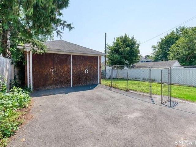 house with 4 bedroom, West Hartford CT ES105175194