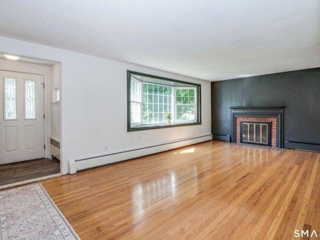 house with 4 bedroom, West Hartford CT ES105233029