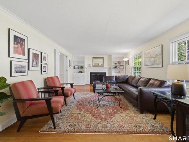 house with 4 bedroom, West Hartford CT ES103070044