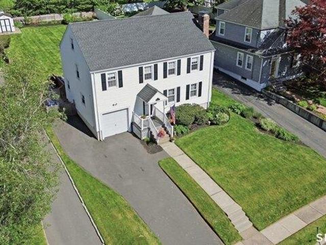 house with 4 bedroom, West Hartford CT ES103158916