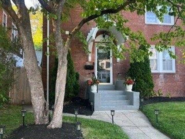 house with 4 bedroom, West Hartford CT ES103163348