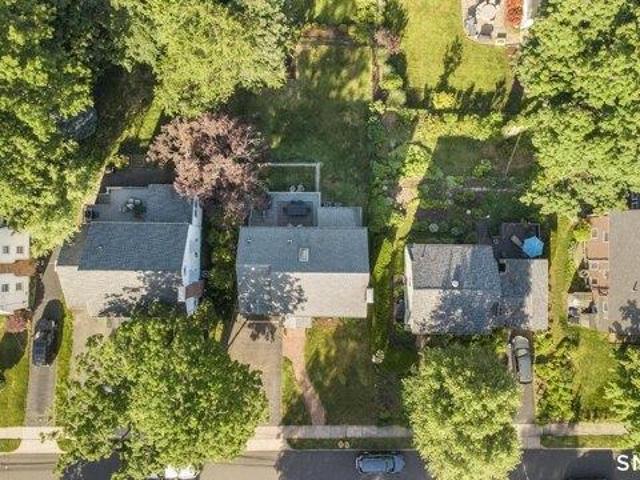 house with 4 bedroom, West Hartford CT ES103620722