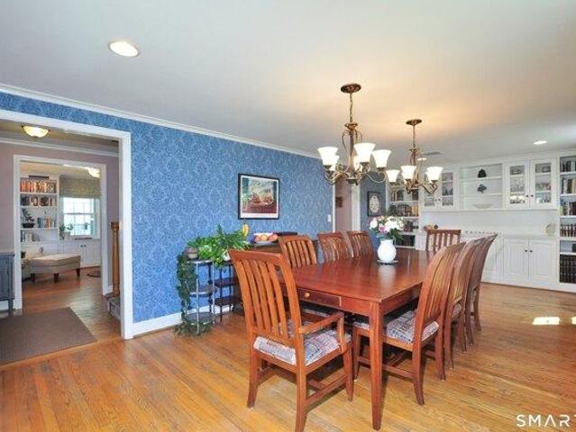 house with 4 bedroom, West Hartford CT ES103666712