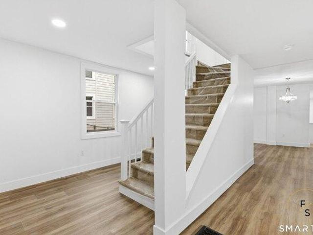 house with 4 bedroom, West Haven CT ES103102214