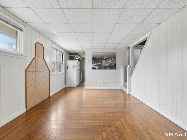 house with 4 bedroom, West Haven CT ES103161003