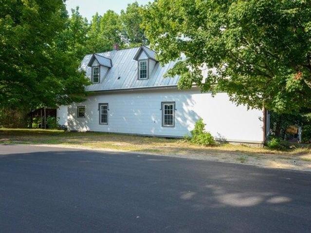 house with 4 bedroom, West Paris ME ES105115145