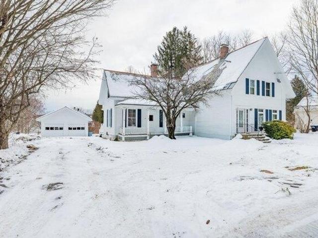 house with 4 bedroom, West Rutland VT ES105232735